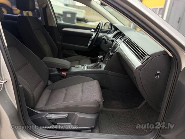 Grey Volkswagen Passat 2015 in Tallinn, with an engine capacity of 1.60 L and mileage of 385 thousand km for 7499 €, photo 8 on AUTOMOTO.COM.LV