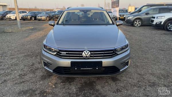 Pelēks Volkswagen Passat 2015 Marijampole, ar dzinēja tilpumu 1.40 L un nobraukumu 320 tūkst. km par 8990 €, foto 3 vietnē AUTOMOTO.COM.LV