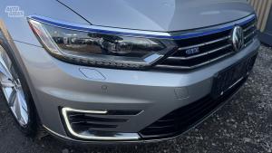 Grey Volkswagen Passat 2015 in Marijampole, with an engine capacity of 1.40 L and mileage of 320 thousand km for 8990 €, photo 30 on AUTOMOTO.COM.LV