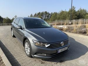 Grey Volkswagen Passat 2015 in Vilnius, with an engine capacity of 1.60 L and mileage of 401 thousand km for 5750 €, photo  on AUTOMOTO.COM.LV