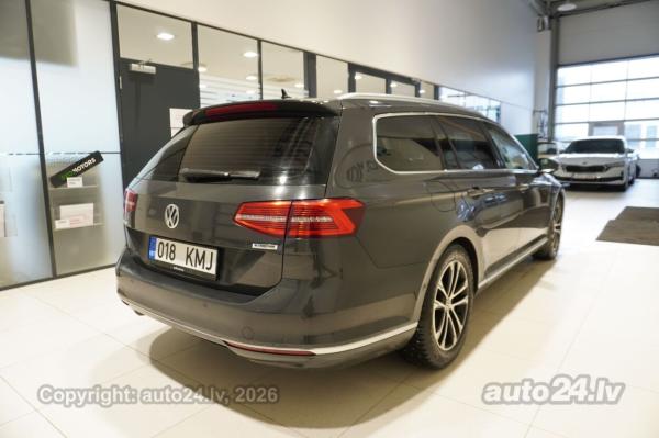Grey Volkswagen Passat 2015 in Tallinn, with an engine capacity of 1.60 L and mileage of 324 thousand km for 8500 €, photo 3 on AUTOMOTO.COM.LV