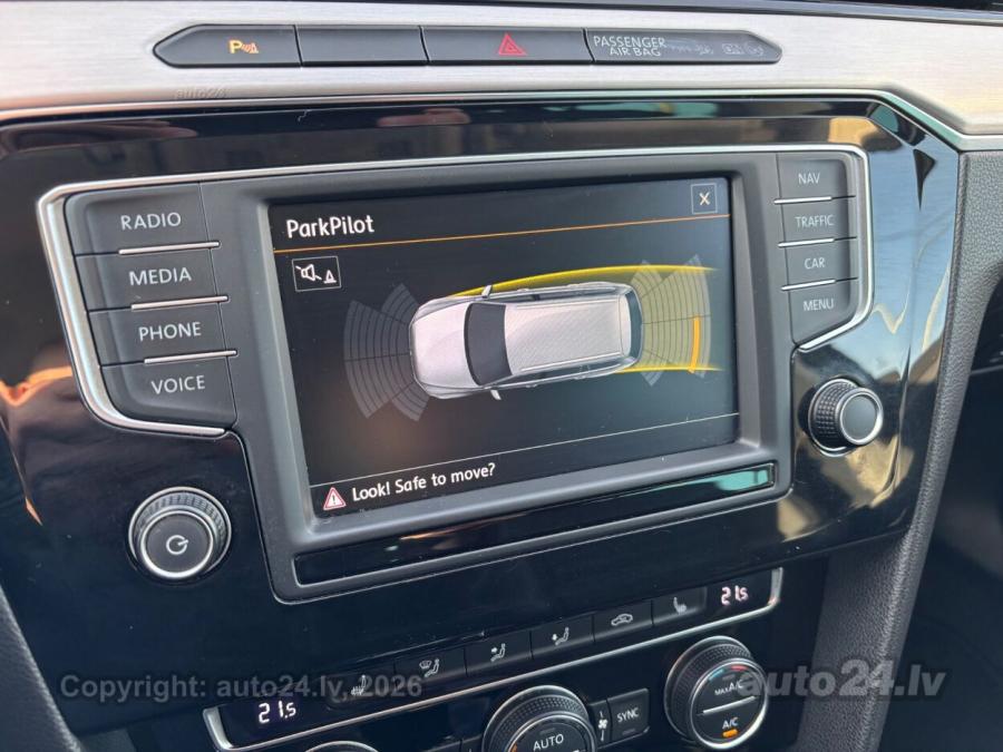 Pelēks Volkswagen Passat 2015 Paide, ar dzinēja tilpumu 1.60 L un nobraukumu 268 tūkst. km par 10490 €, foto 17 vietnē AUTOMOTO.COM.LV