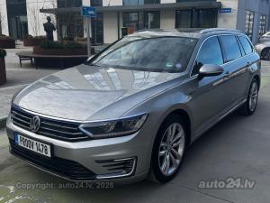 Pelēks Volkswagen Passat 2015 Tallina, ar dzinēja tilpumu 1.40 L un nobraukumu 236 tūkst. km par 11500 €, foto  vietnē AUTOMOTO.COM.LV
