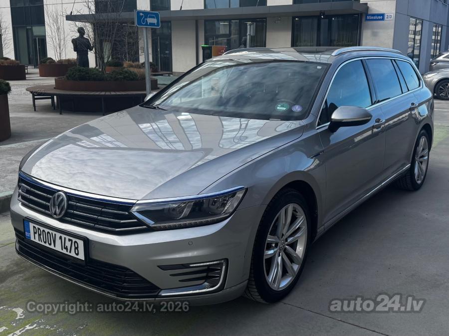 Pelēks Volkswagen Passat 2015 Tallina, ar dzinēja tilpumu 1.40 L un nobraukumu 236 tūkst. km par 11500 €, foto 1 vietnē AUTOMOTO.COM.LV