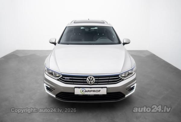 Grey Volkswagen Passat 2015 in Tallinn, with an engine capacity of 1.40 L and mileage of 183 thousand km for 11999 €, photo 2 on AUTOMOTO.COM.LV