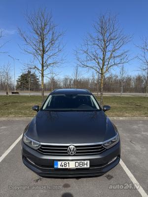 Grey Volkswagen Passat 2015 in Tallinn, with an engine capacity of 1.60 L and mileage of 330 thousand km for 7990 €, photo 5 on AUTOMOTO.COM.LV