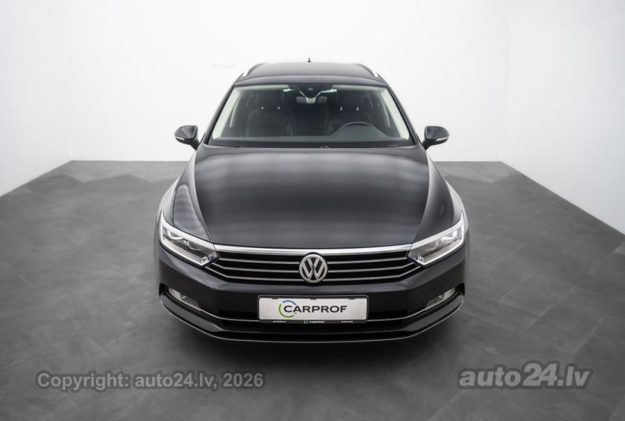 Pelēks Volkswagen Passat 2015 Tallina, ar dzinēja tilpumu 2.00 L un nobraukumu 299 tūkst. km par 9999 €, foto 3 vietnē AUTOMOTO.COM.LV