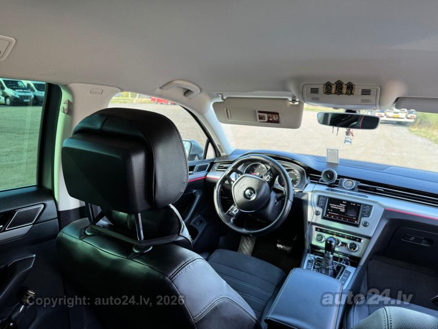 Pelēks Volkswagen Passat 2015 Tallina, ar dzinēja tilpumu 2.00 L un nobraukumu 285 tūkst. km par 10000 €, foto 5 vietnē AUTOMOTO.COM.LV