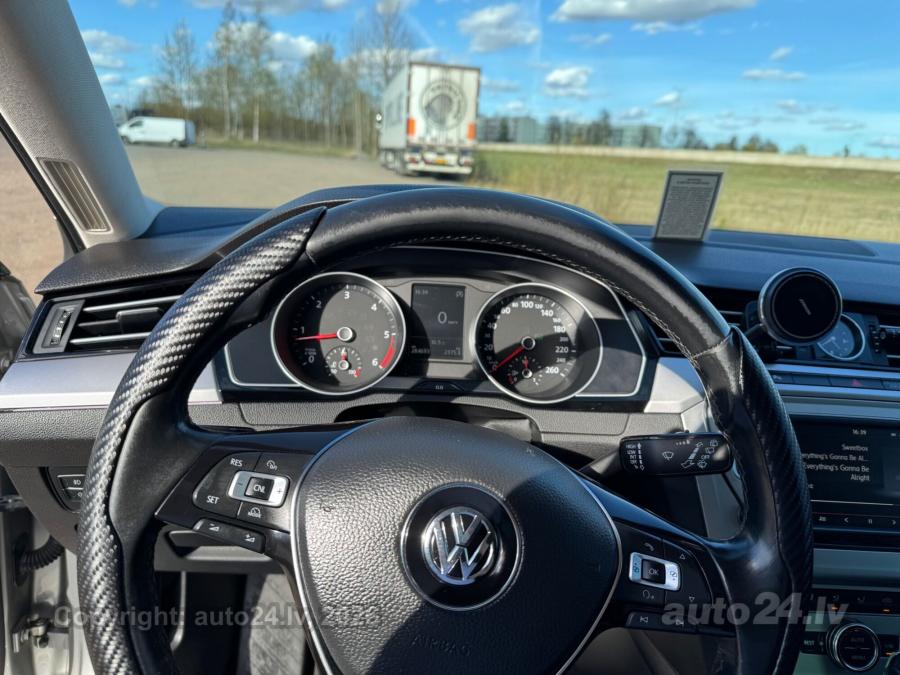 Pelēks Volkswagen Passat 2015 Tallina, ar dzinēja tilpumu 2.00 L un nobraukumu 285 tūkst. km par 10000 €, foto 6 vietnē AUTOMOTO.COM.LV