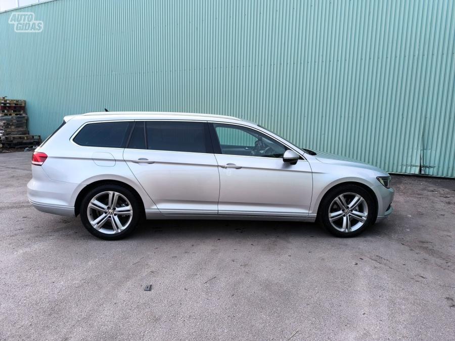 Grey Volkswagen Passat 2015 in Kaunas, with an engine capacity of 2.00 L and mileage of 290 thousand km for 7500 €, photo 13 on AUTOMOTO.COM.LV