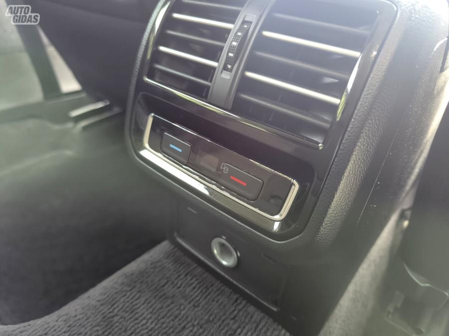 Grey Volkswagen Passat 2015 in Kaunas, with an engine capacity of 2.00 L and mileage of 290 thousand km for 7500 €, photo 27 on AUTOMOTO.COM.LV