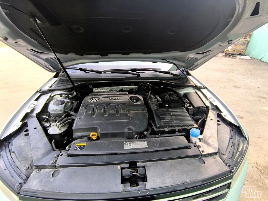 Grey Volkswagen Passat 2015 in Kaunas, with an engine capacity of 2.00 L and mileage of 290 thousand km for 7500 €, photo 29 on AUTOMOTO.COM.LV