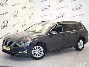 Grey Volkswagen Passat 2015 in Avizieniai, with an engine capacity of 2.00 L and mileage of 225 thousand km for 8900 €, photo  on AUTOMOTO.COM.LV