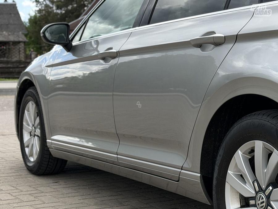 Grey Volkswagen Passat 2015 in Kaisiadorys, with an engine capacity of 1.60 L and mileage of 330 thousand km for 8100 €, photo 14 on AUTOMOTO.COM.LV