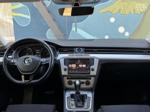 Grey Volkswagen Passat 2015 in Kaisiadorys, with an engine capacity of 1.60 L and mileage of 330 thousand km for 8100 €, photo 18 on AUTOMOTO.COM.LV