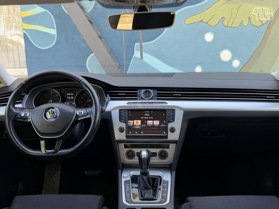 Grey Volkswagen Passat 2015 in Kaisiadorys, with an engine capacity of 1.60 L and mileage of 330 thousand km for 8100 €, photo 18 on AUTOMOTO.COM.LV