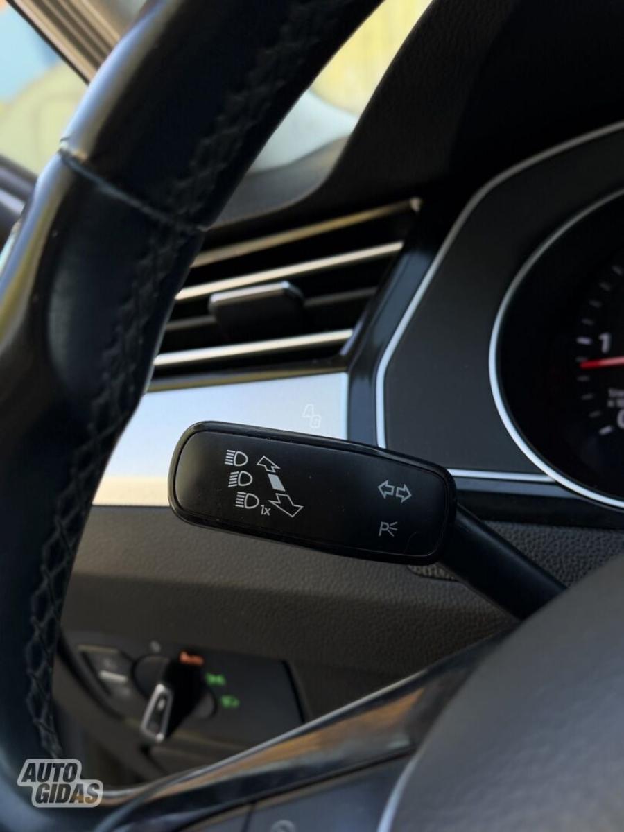 Grey Volkswagen Passat 2015 in Kaisiadorys, with an engine capacity of 1.60 L and mileage of 330 thousand km for 8100 €, photo 28 on AUTOMOTO.COM.LV