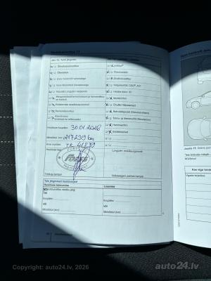 Grey Volkswagen Passat 2015 in Tallinn, with an engine capacity of 2.00 L and mileage of 223 thousand km for 12800 €, photo 19 on AUTOMOTO.COM.LV