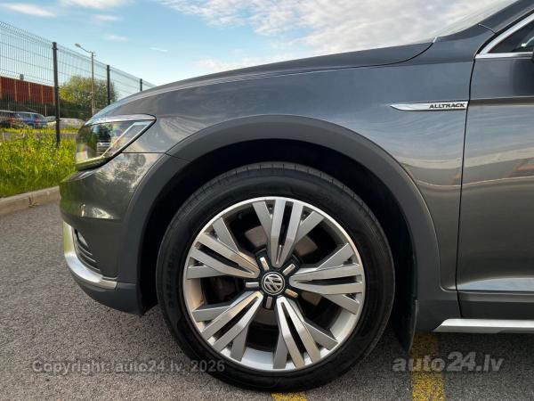 Grey Volkswagen Passat 2015 in Tallinn, with an engine capacity of 2.00 L and mileage of 222 thousand km for 12800 €, photo 5 on AUTOMOTO.COM.LV