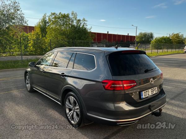 Grey Volkswagen Passat 2015 in Tallinn, with an engine capacity of 2.00 L and mileage of 222 thousand km for 12800 €, photo 7 on AUTOMOTO.COM.LV