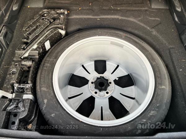 Grey Volkswagen Passat 2015 in Tallinn, with an engine capacity of 2.00 L and mileage of 222 thousand km for 12800 €, photo 10 on AUTOMOTO.COM.LV