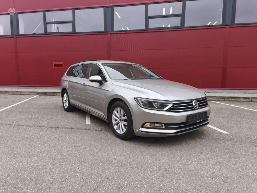 Grey Volkswagen Passat 2015 in Kaunas, with an engine capacity of 1.97 L and mileage of 277 thousand km for 7950 €, photo 1 on AUTOMOTO.COM.LV