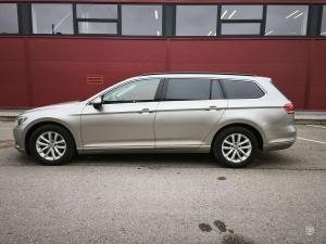 Grey Volkswagen Passat 2015 in Kaunas, with an engine capacity of 1.97 L and mileage of 277 thousand km for 7950 €, photo 4 on AUTOMOTO.COM.LV