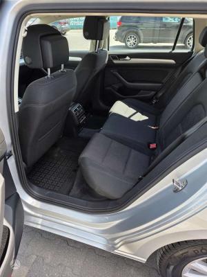 Grey Volkswagen Passat 2015 in Jonava, with an engine capacity of 1.97 L and mileage of 327 thousand km for 8500 €, photo 7 on AUTOMOTO.COM.LV