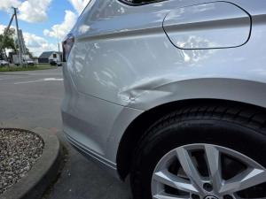 Grey Volkswagen Passat 2015 in Jonava, with an engine capacity of 1.97 L and mileage of 327 thousand km for 8500 €, photo 14 on AUTOMOTO.COM.LV