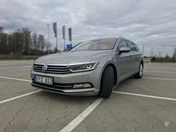 Pelēks Volkswagen Passat 2015 Kauņa, ar dzinēja tilpumu 1.97 L un nobraukumu 345 tūkst. km par 8900 €, foto 1 vietnē AUTOMOTO.COM.LV
