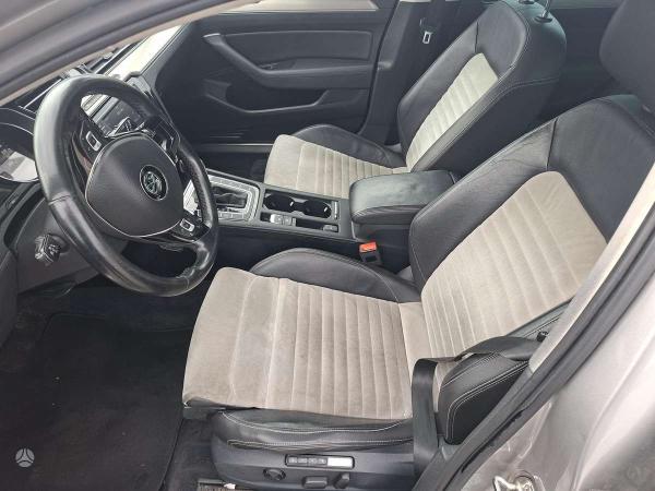 Pelēks Volkswagen Passat 2015 Kauņa, ar dzinēja tilpumu 1.97 L un nobraukumu 345 tūkst. km par 8900 €, foto 7 vietnē AUTOMOTO.COM.LV
