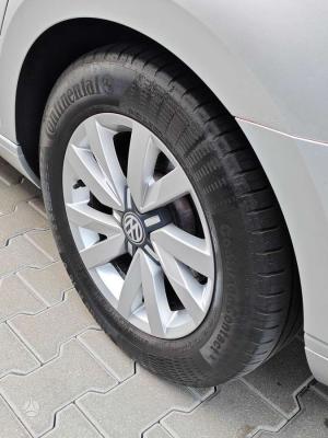 Grey Volkswagen Passat 2015 in Klaipeda, with an engine capacity of 1.97 L and mileage of 300 thousand km for 7950 €, photo 9 on AUTOMOTO.COM.LV