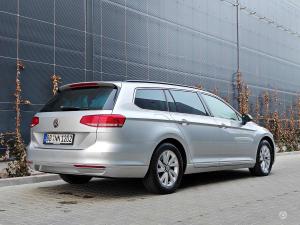 Grey Volkswagen Passat 2015 in Klaipeda, with an engine capacity of 1.97 L and mileage of 300 thousand km for 7950 €, photo 12 on AUTOMOTO.COM.LV
