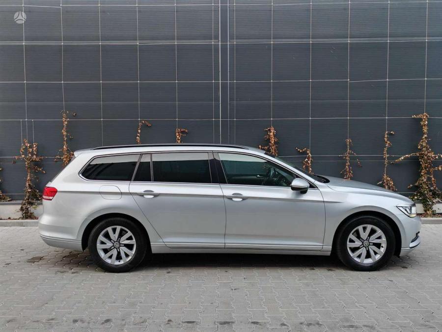 Grey Volkswagen Passat 2015 in Klaipeda, with an engine capacity of 1.97 L and mileage of 300 thousand km for 7950 €, photo 13 on AUTOMOTO.COM.LV