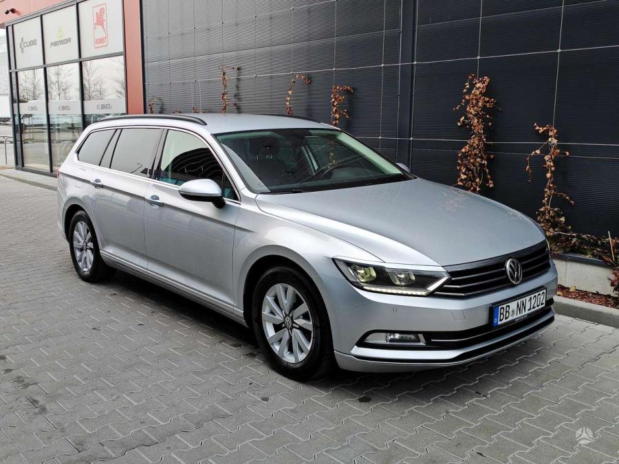 Grey Volkswagen Passat 2015 in Klaipeda, with an engine capacity of 1.97 L and mileage of 300 thousand km for 7950 €, photo 16 on AUTOMOTO.COM.LV