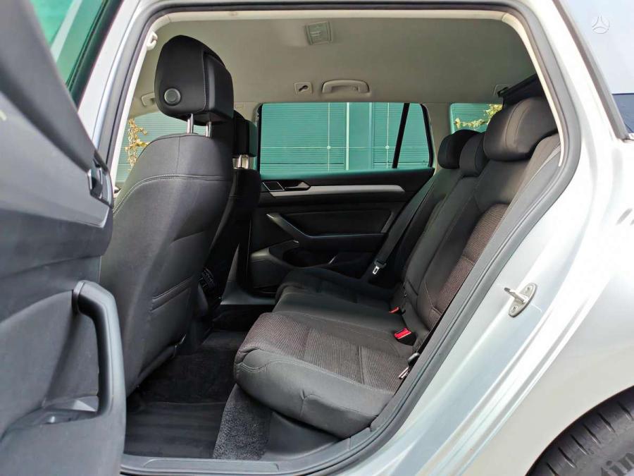 Grey Volkswagen Passat 2015 in Klaipeda, with an engine capacity of 1.97 L and mileage of 300 thousand km for 7950 €, photo 23 on AUTOMOTO.COM.LV