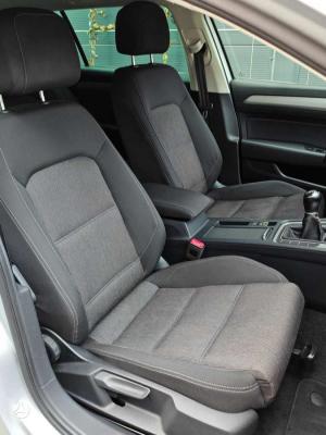 Grey Volkswagen Passat 2015 in Klaipeda, with an engine capacity of 1.97 L and mileage of 300 thousand km for 7950 €, photo 38 on AUTOMOTO.COM.LV