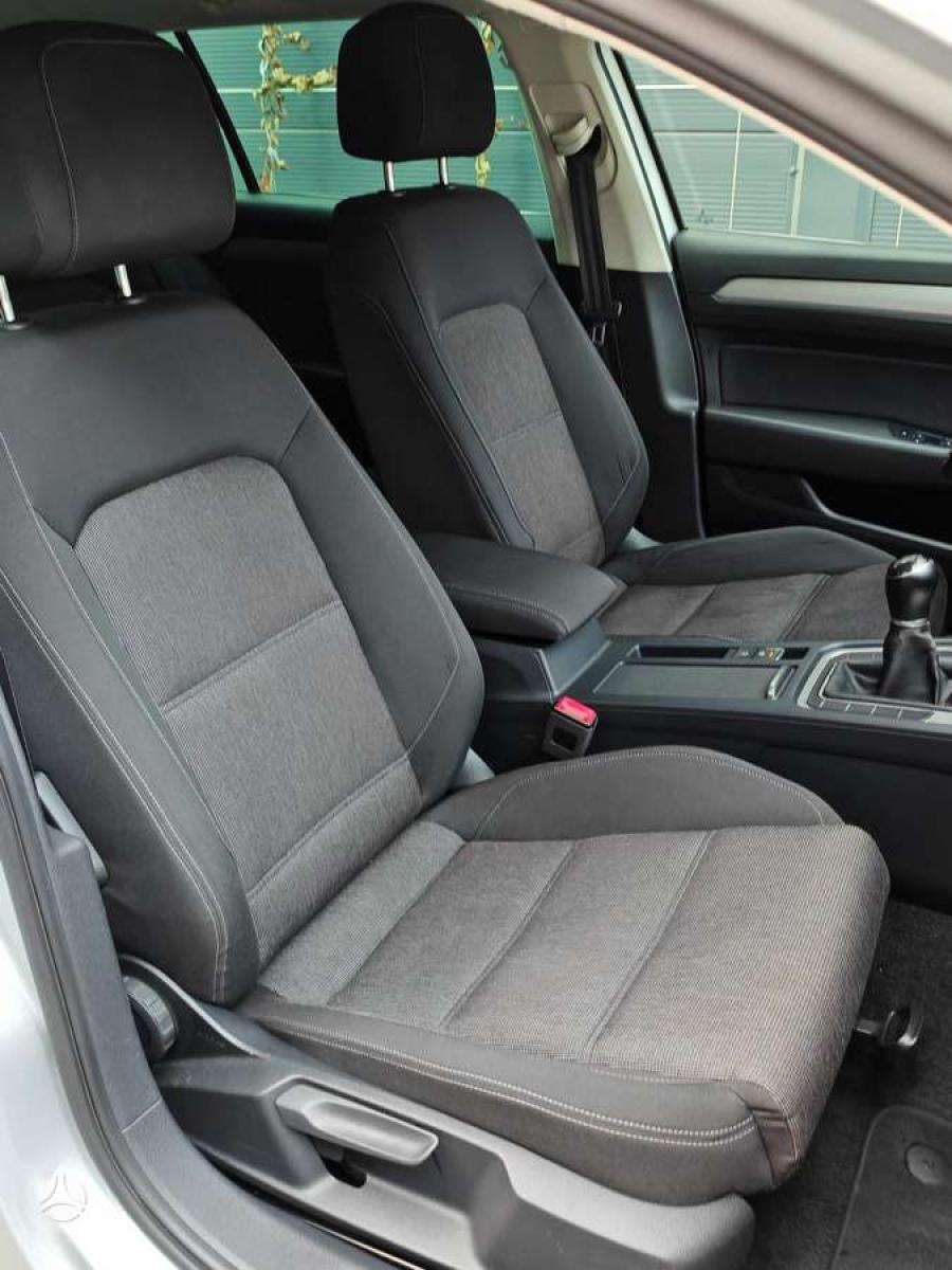 Grey Volkswagen Passat 2015 in Klaipeda, with an engine capacity of 1.97 L and mileage of 300 thousand km for 7950 €, photo 38 on AUTOMOTO.COM.LV