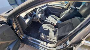Pelēks Volkswagen Passat 2015 Kauņa, ar dzinēja tilpumu 1.40 L un nobraukumu 198 tūkst. km par 8500 €, foto 9 vietnē AUTOMOTO.COM.LV