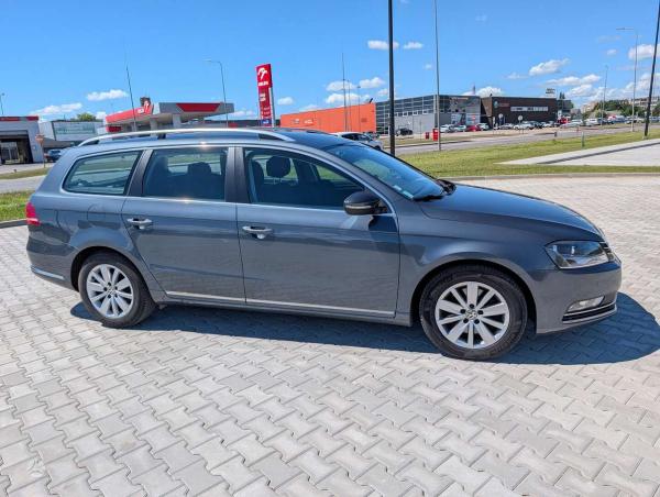 Pelēks Volkswagen Passat 2015 Tauragė, ar dzinēja tilpumu 1.60 L un nobraukumu 199 tūkst. km par 5500 €, foto 4 vietnē AUTOMOTO.COM.LV