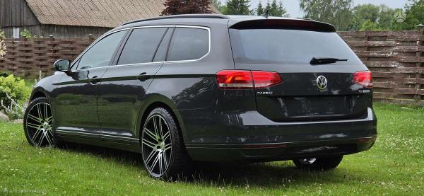 Grey Volkswagen Passat 2015 in Prienai, with an engine capacity of 1.60 L and mileage of 244 thousand km for 7200 €, photo 3 on AUTOMOTO.COM.LV
