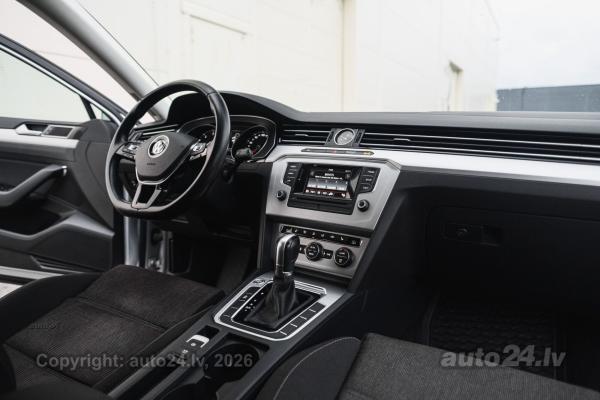 Pelēks Volkswagen Passat 2015 Tallina, ar dzinēja tilpumu 1.60 L un nobraukumu 281 tūkst. km par 8499 €, foto 9 vietnē AUTOMOTO.COM.LV