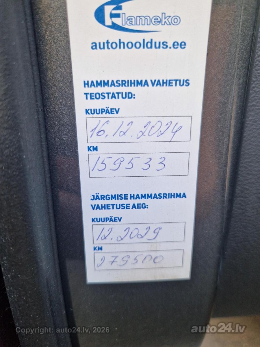 Pelēks Volkswagen Passat 2015 Tallina, ar dzinēja tilpumu 2.00 L un nobraukumu 186 tūkst. km par 11000 €, foto 12 vietnē AUTOMOTO.COM.LV