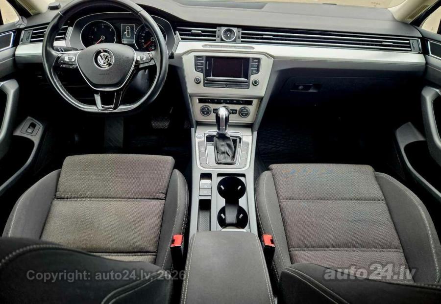 Pelēks Volkswagen Passat 2015 Rīga, ar dzinēja tilpumu 1.60 L un nobraukumu 289 tūkst. km par 7200 €, foto 9 vietnē AUTOMOTO.COM.LV
