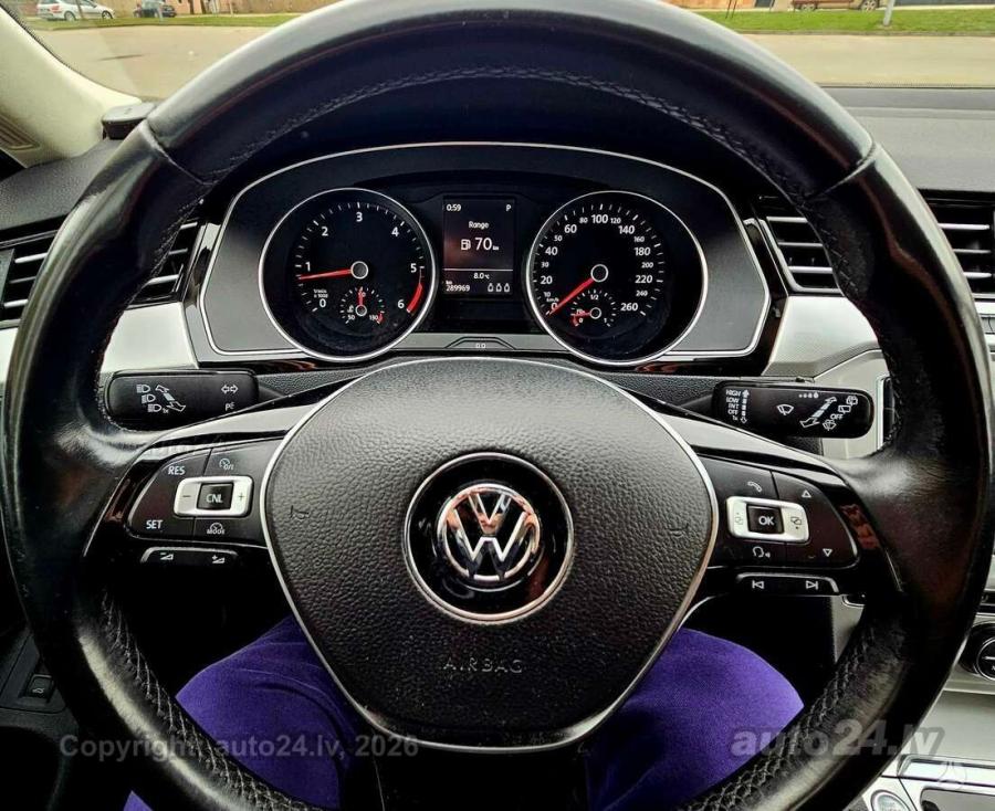 Pelēks Volkswagen Passat 2015 Rīga, ar dzinēja tilpumu 1.60 L un nobraukumu 289 tūkst. km par 7200 €, foto 11 vietnē AUTOMOTO.COM.LV