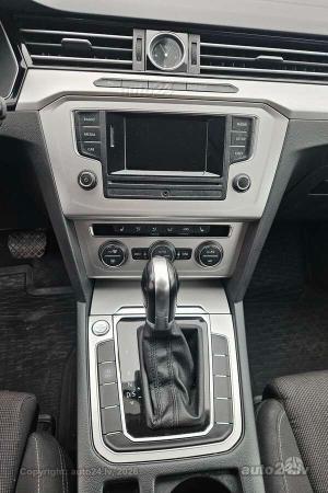 Pelēks Volkswagen Passat 2015 Rīga, ar dzinēja tilpumu 1.60 L un nobraukumu 289 tūkst. km par 7200 €, foto 12 vietnē AUTOMOTO.COM.LV