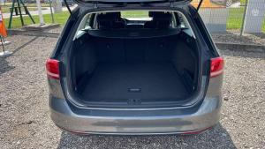 Pelēks Volkswagen Passat 2015 Marijampole, ar dzinēja tilpumu 1.98 L un nobraukumu 290 tūkst. km par 8490 €, foto 15 vietnē AUTOMOTO.COM.LV