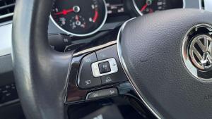 Pelēks Volkswagen Passat 2015 Marijampole, ar dzinēja tilpumu 1.98 L un nobraukumu 290 tūkst. km par 8490 €, foto 21 vietnē AUTOMOTO.COM.LV