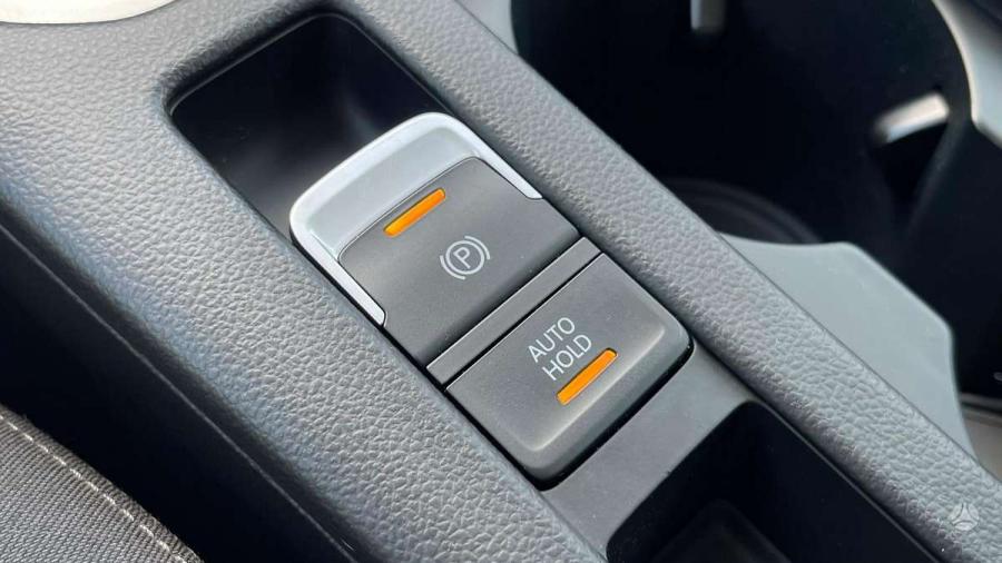 Pelēks Volkswagen Passat 2015 Marijampole, ar dzinēja tilpumu 1.98 L un nobraukumu 290 tūkst. km par 8490 €, foto 28 vietnē AUTOMOTO.COM.LV