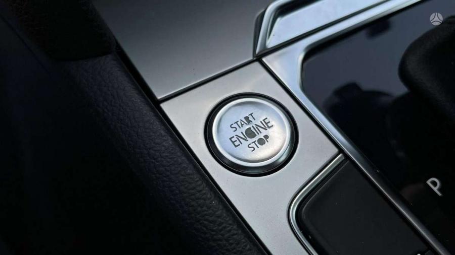 Pelēks Volkswagen Passat 2015 Marijampole, ar dzinēja tilpumu 1.98 L un nobraukumu 290 tūkst. km par 8490 €, foto 35 vietnē AUTOMOTO.COM.LV